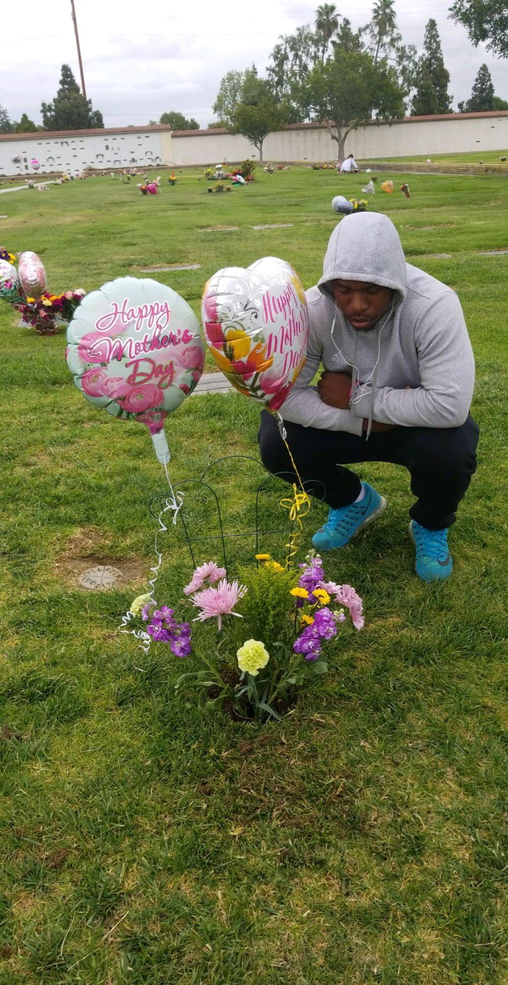 Feature: Raymond Graham Turns Tragedies to Triumph – The562.org