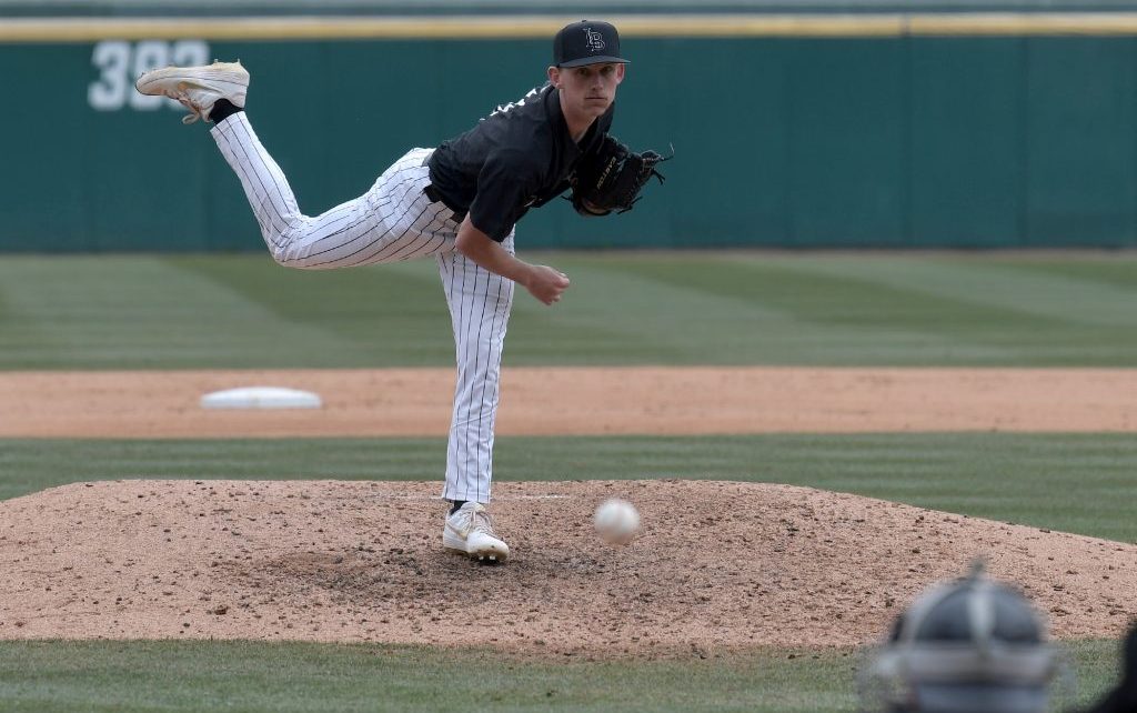 VIDEO: Behind The Scenes With LBSU Dirtbags Pitcher Matt Fields ...