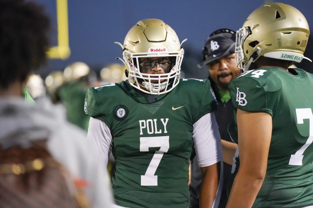 FEATURE: Long Beach Poly’s Donovan Poe, Life of the Party – The562.org