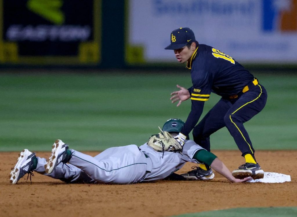 Long Beach State Dirtbags Lose Another One-Run Game – The562.org