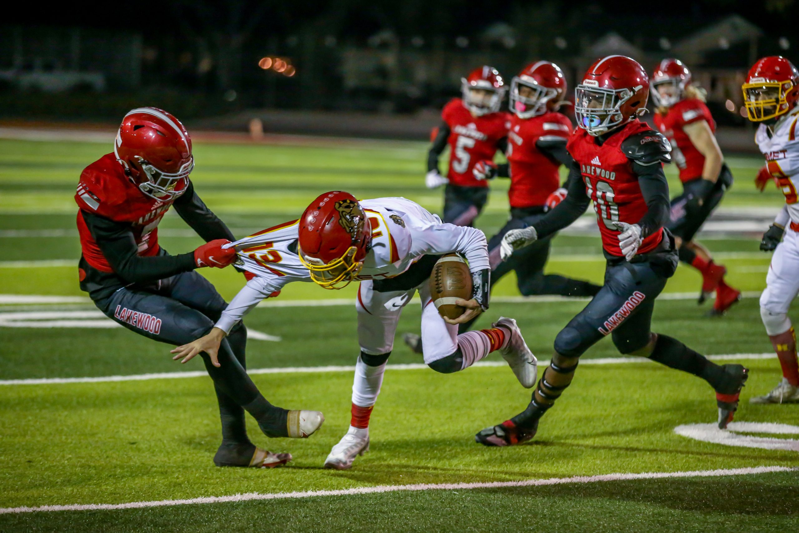 CIF Football: Lakewood Travels For Semifinals Friday, Would Host ...