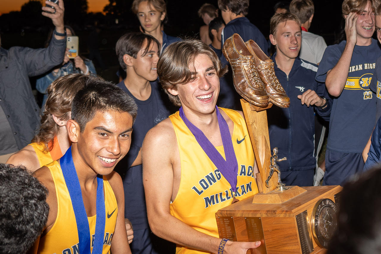 2024 Top 10 Long Beach Sports Moments: No. 3 Jason Parra Runs into ...