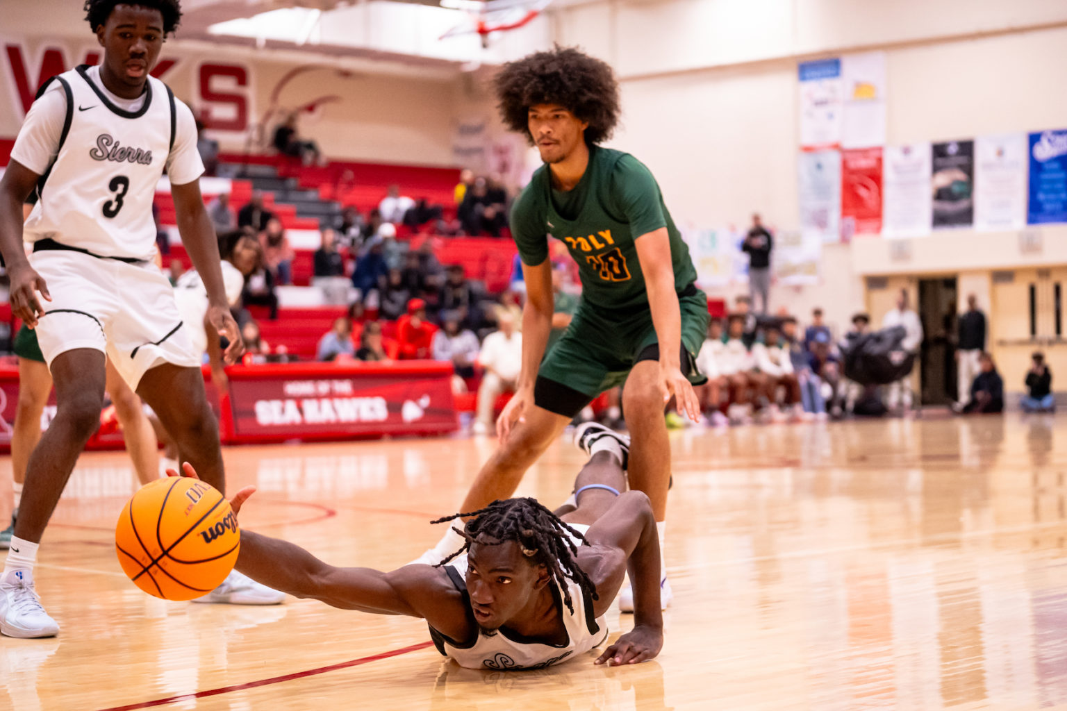 PHOTOS: Poly vs. Sierra Canyon, Boys’ Basketball – The562.org
