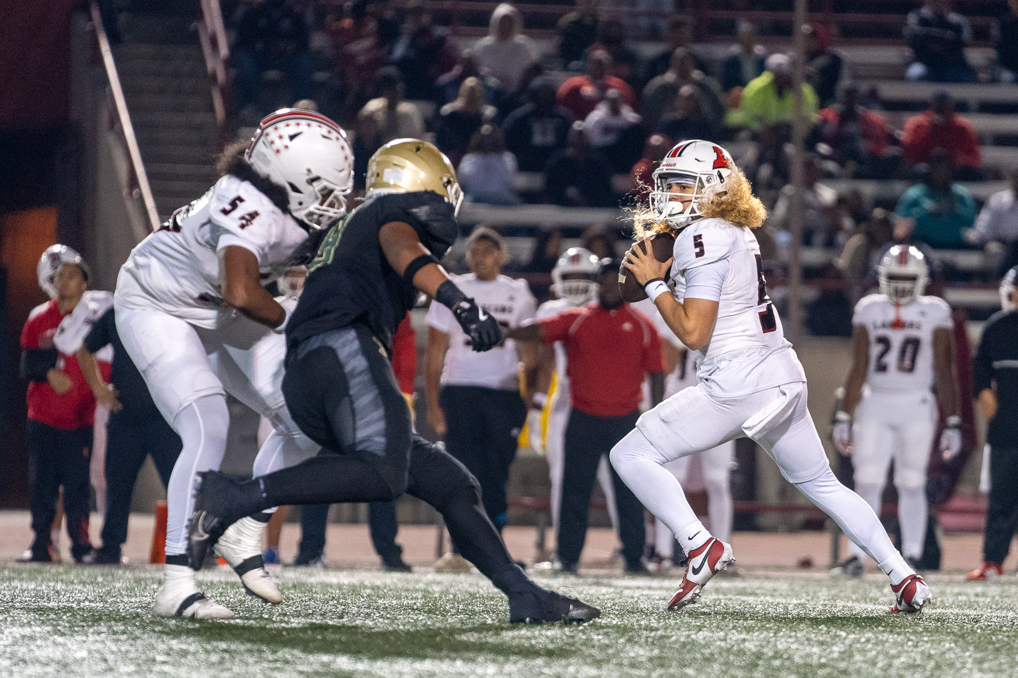 Preview: Lakewood vs Long Beach Poly Football – The562.org