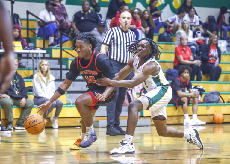PHOTOS: Long Beach Poly vs. Lakewood, Boys’ Basketball – The562.org
