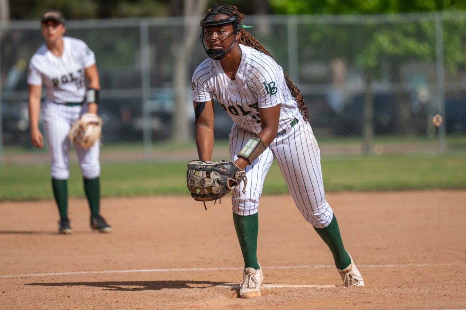 PHOTOS: Millikan vs. Long Beach Poly, Softball – The562.org